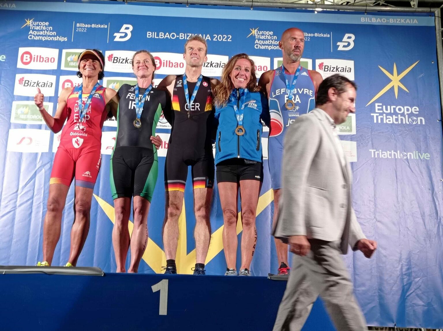 Uli Lüttel ist Europameister im Aquathlon AK50 – Karlsruher Lemminge